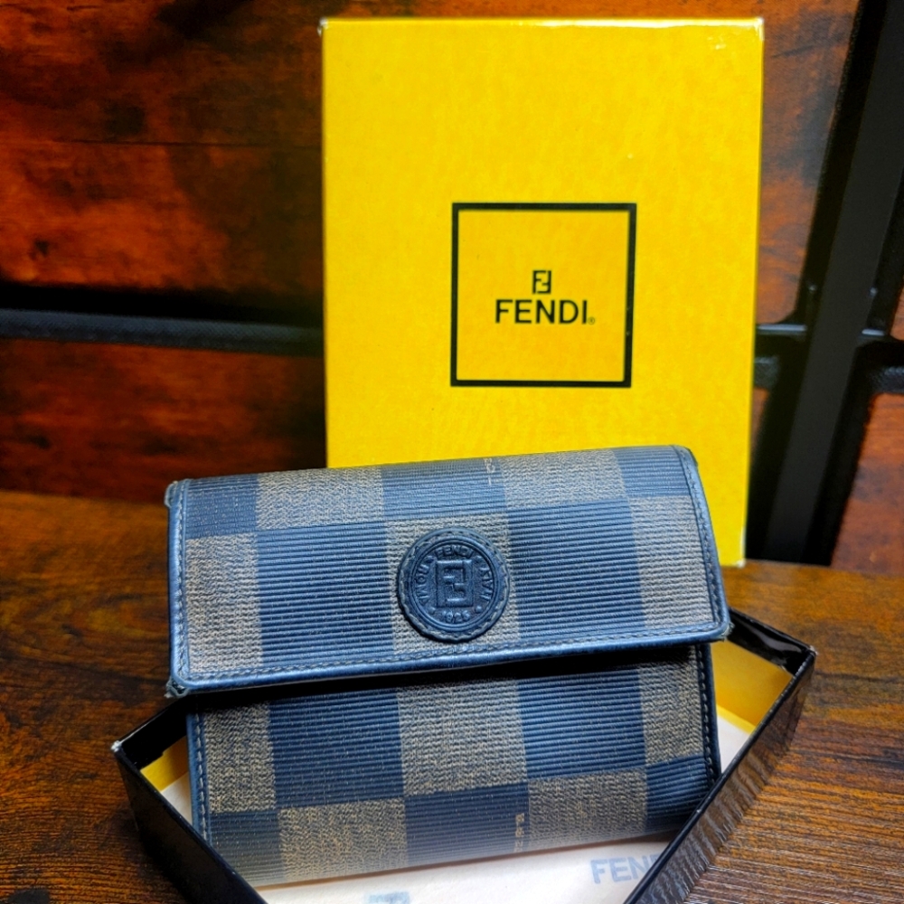 Authentic Fendi Small Wallet With Box - Gem